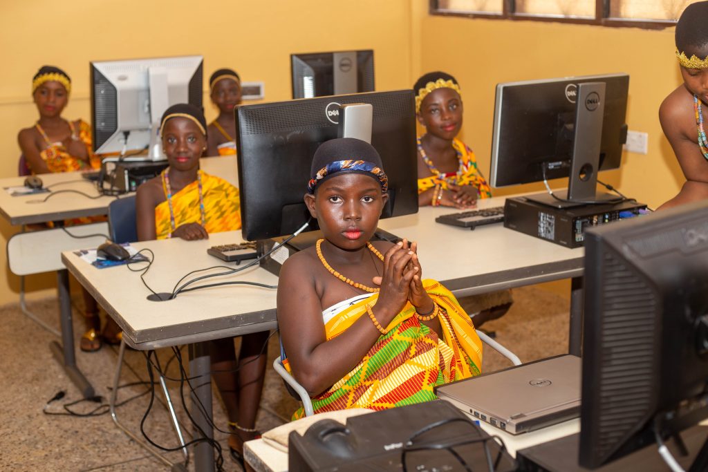 ICT lab inside Read2Lead library at Kotei, Kumasi | Citinewsroom ...