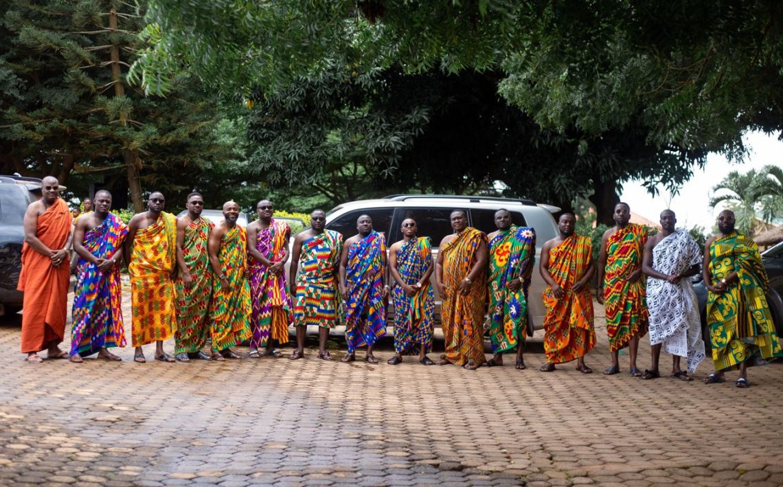 Friends of Wenchimanhene donate to Wenchi Methodist Hospital