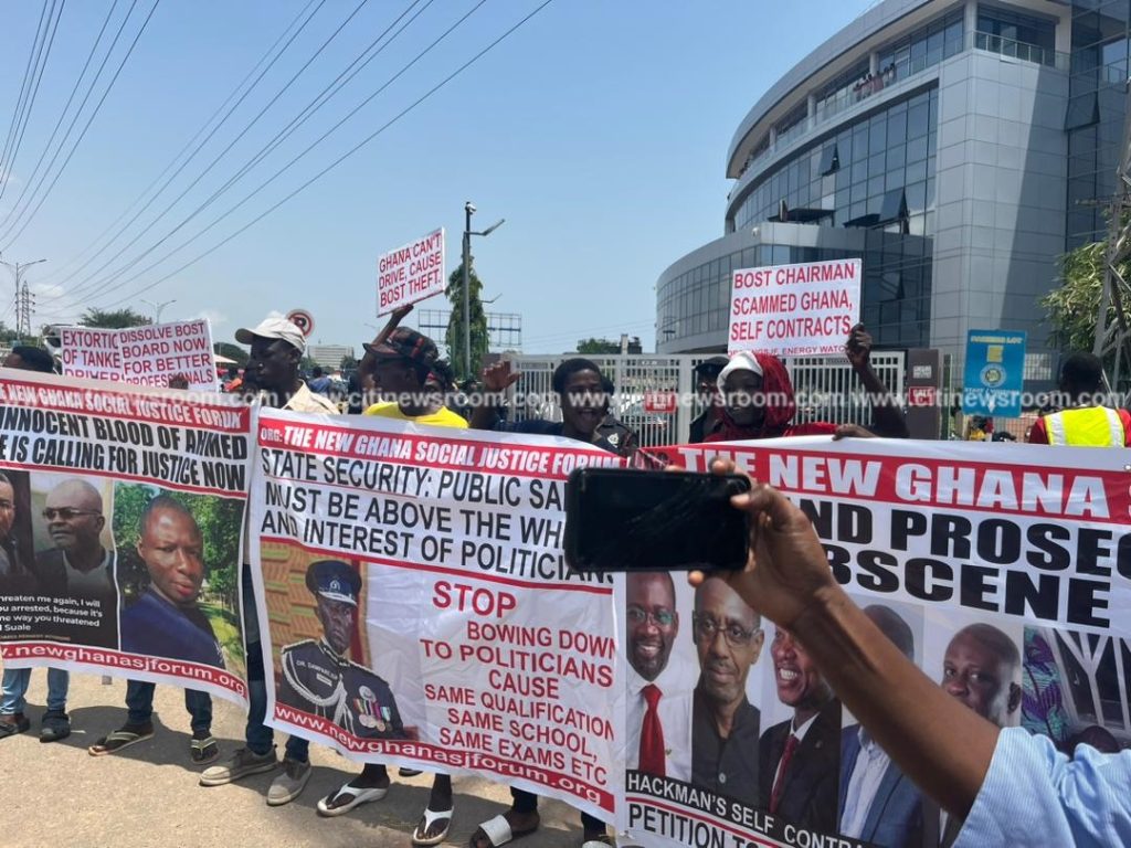 Group pickets at BOST over GH¢285k phones; demands resignation of top ...