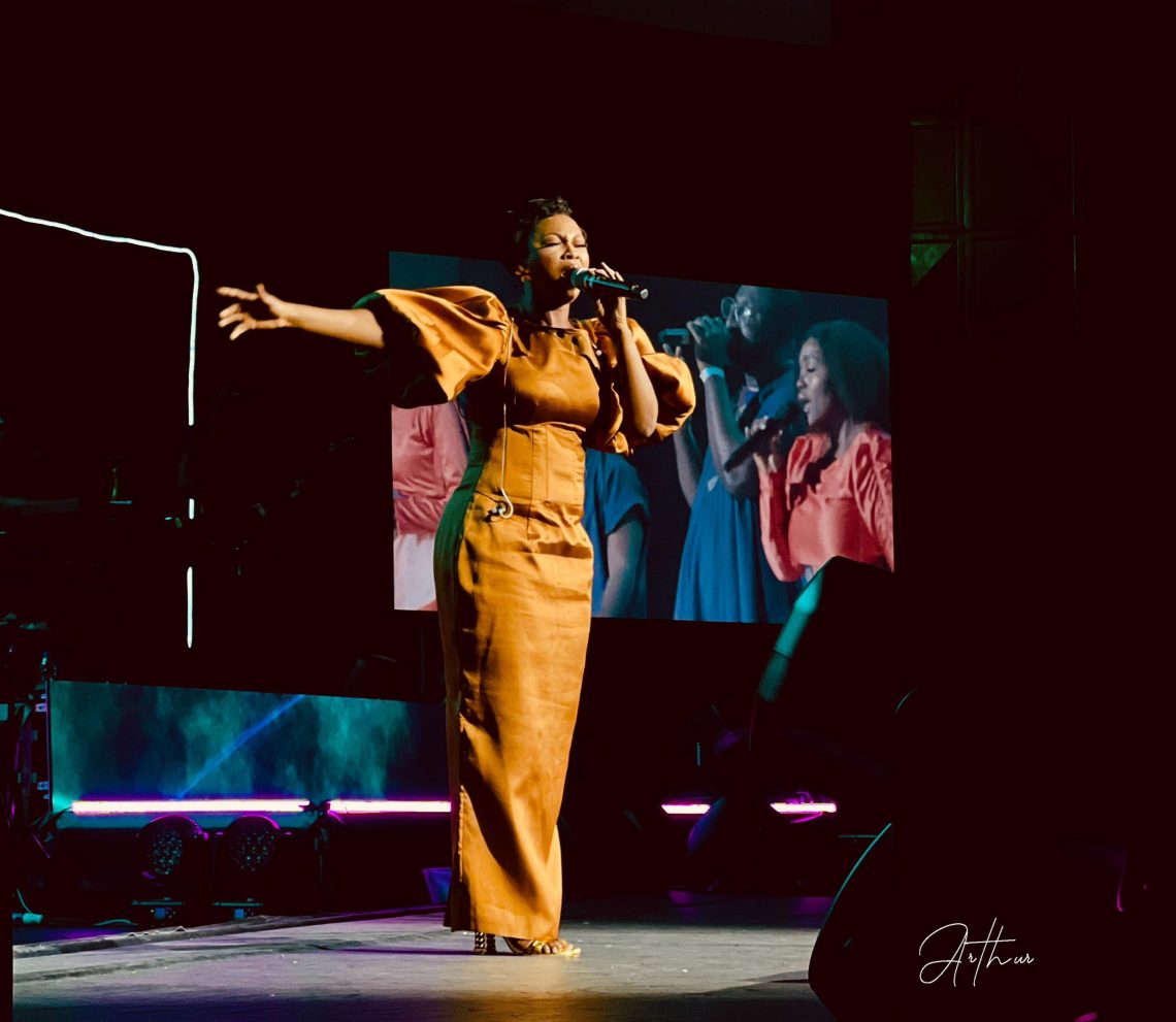 Joyful Way Inc, Perez Musik, Efe Grace thrill patrons at "Explosion of ...