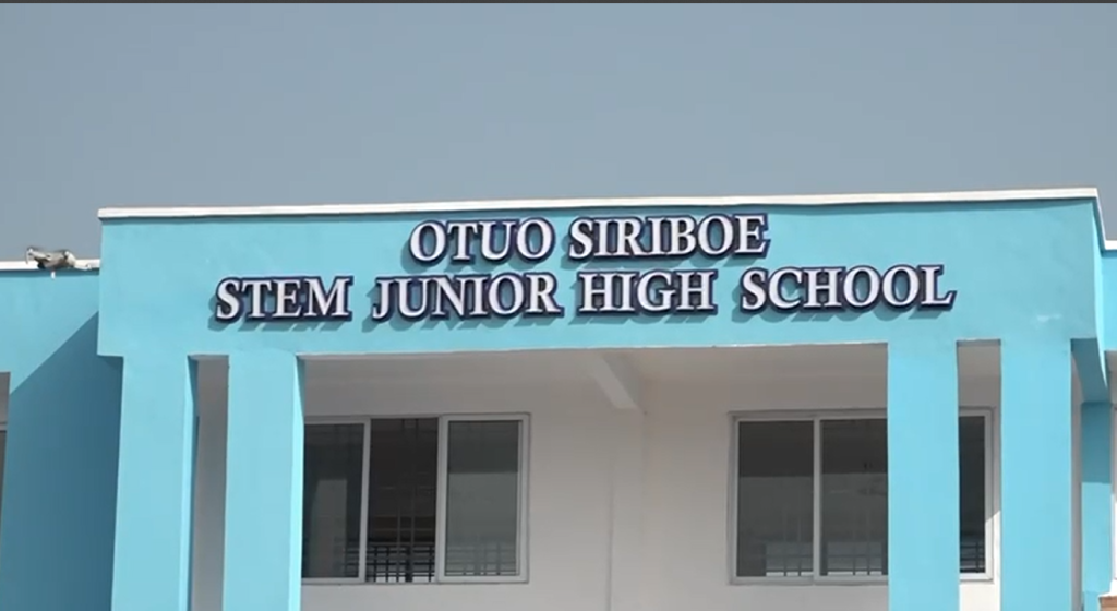Bawumia commissions Otuo Siriboe STEM JHS