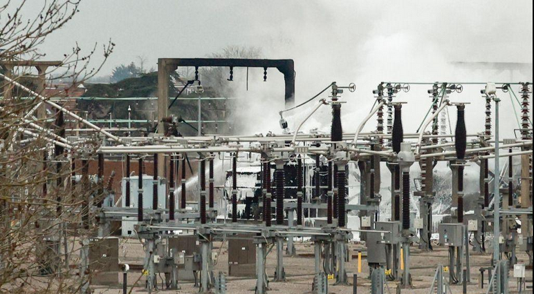 Heathrow shutdown leaves thousands stranded as power outage disrupts UK ...