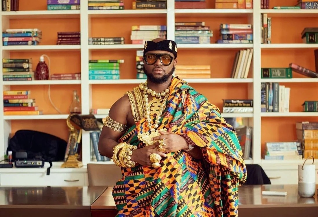 Trolls to throne: King Promise - The Chosen One!