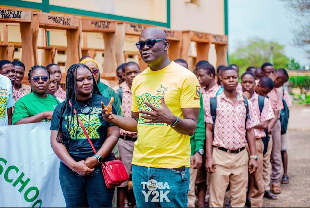 TOSA 2000 alumni donates 105 desks to Tema Secondary School