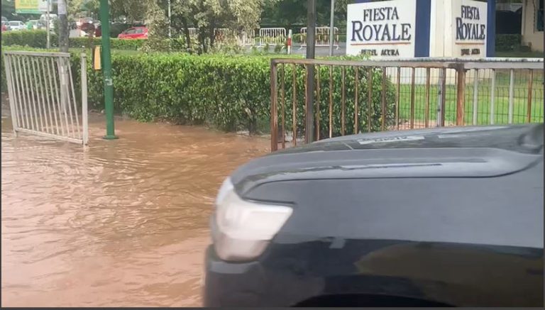 Heavy Friday rains cause major traffic jam at Dzorwulu